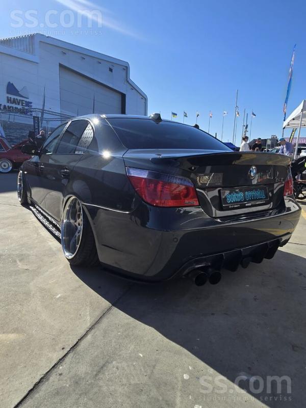 Grey BMW 545 2004 in Riga, with an engine capacity of 4.40 L and mileage of 210 thousand km for 11995 €, photo 5 on AUTOMOTO.COM.LV