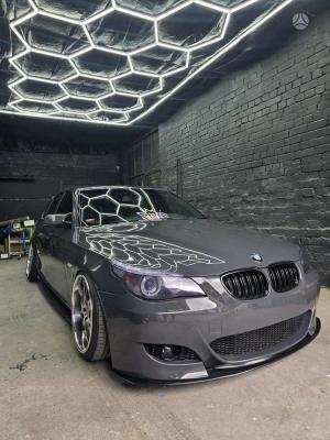 Pelēks BMW 545 2004 Rīga, ar dzinēja tilpumu 4.40 L un nobraukumu 220 tūkst. km par 11500 €, foto 7 vietnē AUTOMOTO.COM.LV