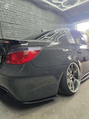 Pelēks BMW 545 2004 Rīga, ar dzinēja tilpumu 4.40 L un nobraukumu 220 tūkst. km par 11500 €, foto 10 vietnē AUTOMOTO.COM.LV