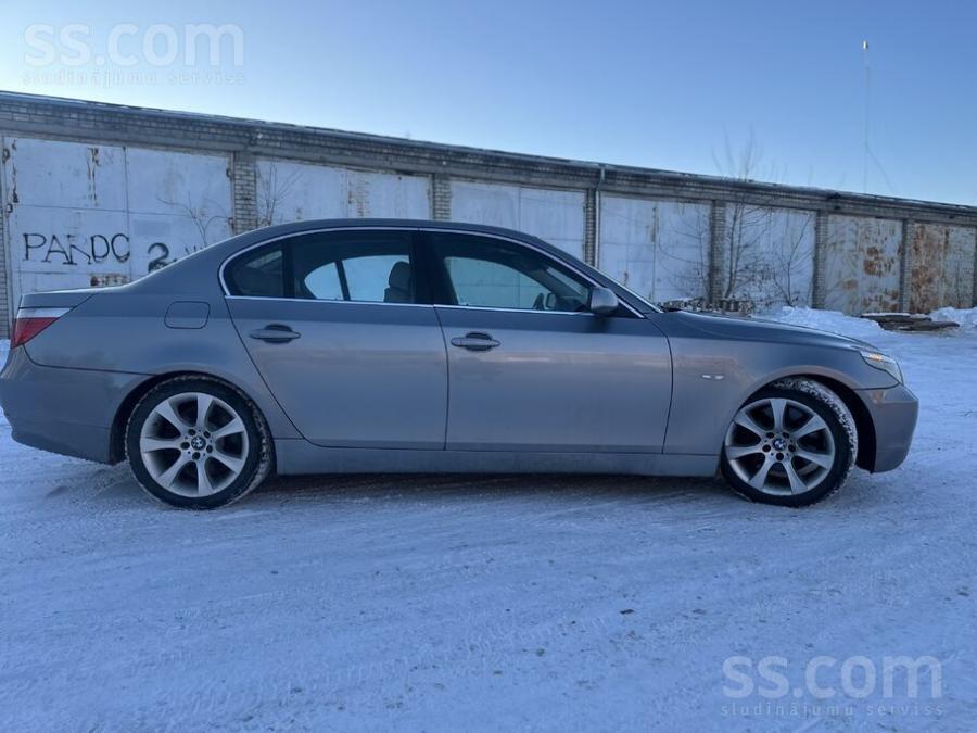 Pelēks BMW 545 2005 Rīga, ar dzinēja tilpumu 4.40 L un nobraukumu 265 tūkst. km par 4450 €, foto 7 vietnē AUTOMOTO.COM.LV