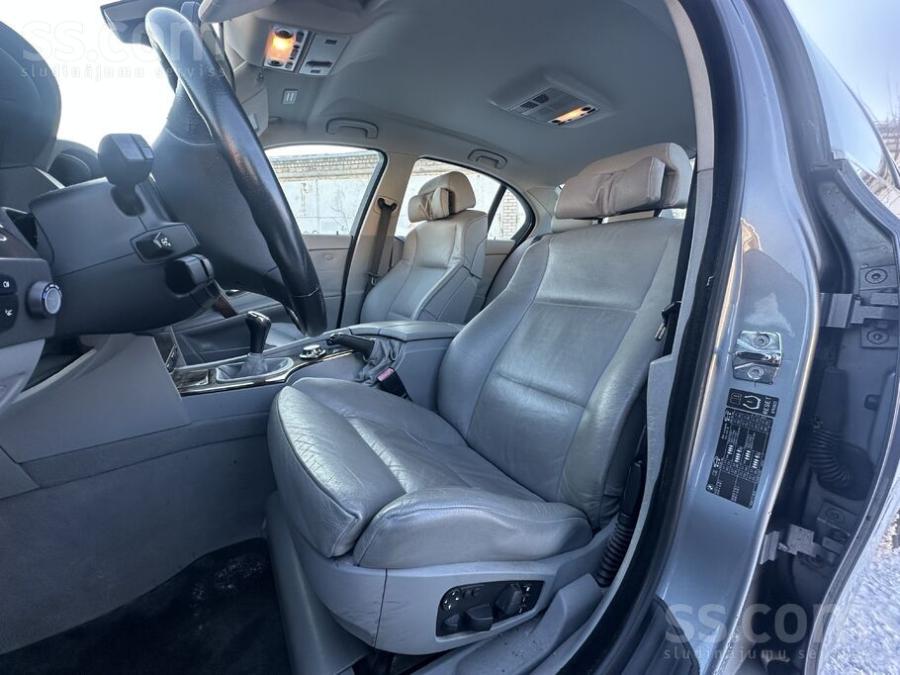 Pelēks BMW 545 2005 Rīga, ar dzinēja tilpumu 4.40 L un nobraukumu 265 tūkst. km par 4450 €, foto 12 vietnē AUTOMOTO.COM.LV