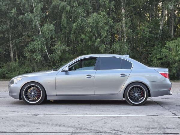 Pelēks BMW 545 2005 Šauļi, ar dzinēja tilpumu 0.00 L un nobraukumu 264 tūkst. km par 6700 €, foto 8 vietnē AUTOMOTO.COM.LV