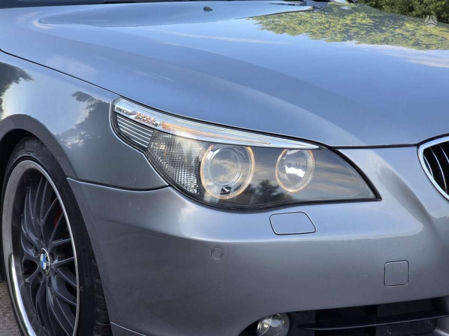 Pelēks BMW 545 2005 Šauļi, ar dzinēja tilpumu 0.00 L un nobraukumu 264 tūkst. km par 6700 €, foto 11 vietnē AUTOMOTO.COM.LV
