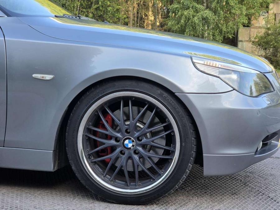 Pelēks BMW 545 2005 Šauļi, ar dzinēja tilpumu 0.00 L un nobraukumu 264 tūkst. km par 6700 €, foto 12 vietnē AUTOMOTO.COM.LV