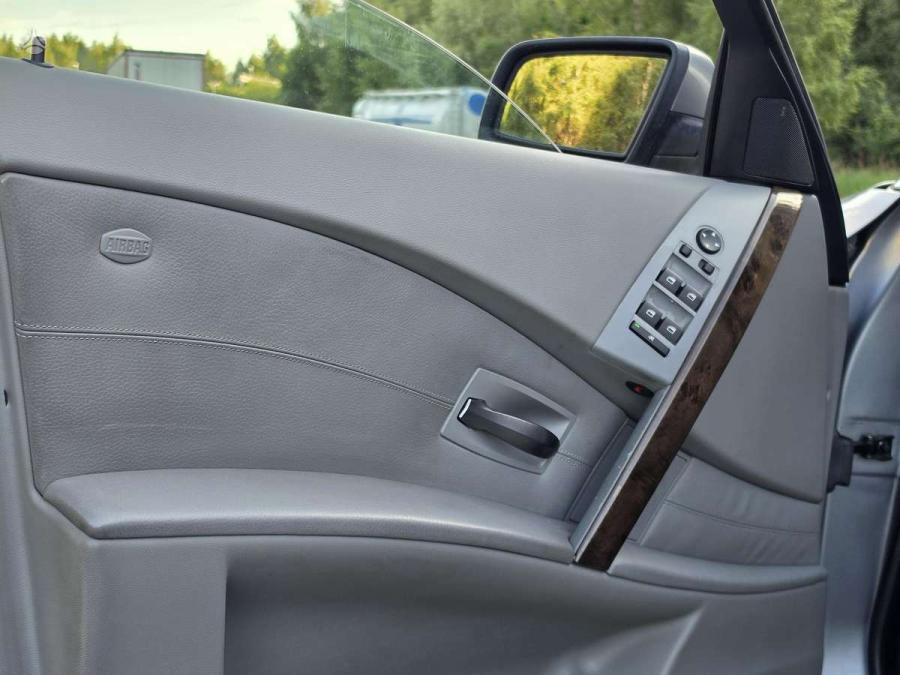 Pelēks BMW 545 2005 Šauļi, ar dzinēja tilpumu 0.00 L un nobraukumu 264 tūkst. km par 6700 €, foto 14 vietnē AUTOMOTO.COM.LV