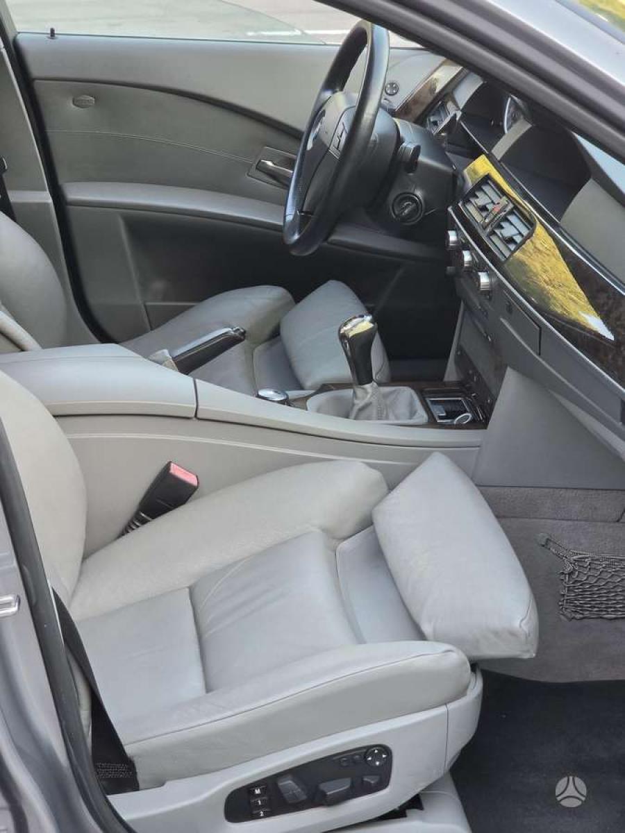 Pelēks BMW 545 2005 Šauļi, ar dzinēja tilpumu 0.00 L un nobraukumu 264 tūkst. km par 6700 €, foto 16 vietnē AUTOMOTO.COM.LV