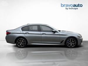 Grey BMW 545 2021 in Kaunas, with an engine capacity of 3.00 L and mileage of 130 thousand km for 34771 €, photo 7 on AUTOMOTO.COM.LV