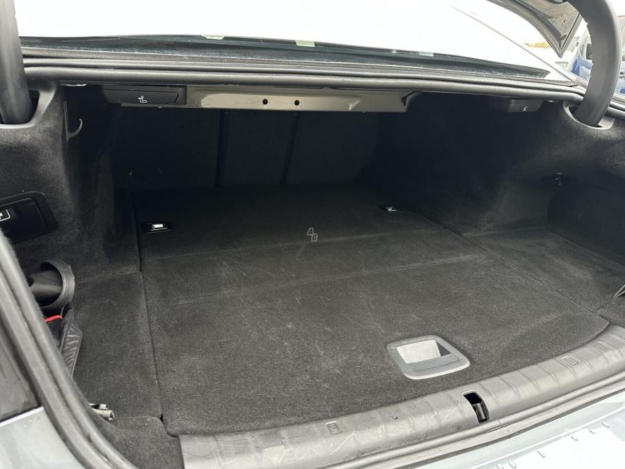 Grey BMW 545 2021 in Kaunas, with an engine capacity of 3.00 L and mileage of 130 thousand km for 34771 €, photo 12 on AUTOMOTO.COM.LV