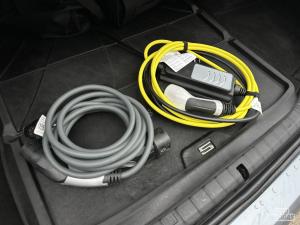 Grey BMW 545 2021 in Kaunas, with an engine capacity of 3.00 L and mileage of 130 thousand km for 34771 €, photo 13 on AUTOMOTO.COM.LV