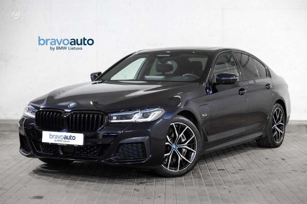 BMW 545 2022 Viļņa, ar dzinēja tilpumu 3.00 L un nobraukumu 105 tūkst. km par 41441 €, foto 1 vietnē AUTOMOTO.COM.LV