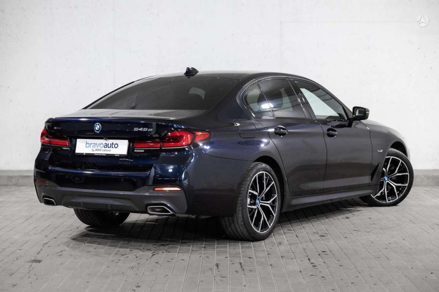 BMW 545 2022 Viļņa, ar dzinēja tilpumu 3.00 L un nobraukumu 105 tūkst. km par 41441 €, foto 9 vietnē AUTOMOTO.COM.LV