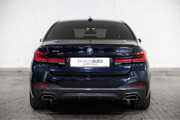 BMW 545 2022 Viļņa, ar dzinēja tilpumu 3.00 L un nobraukumu 105 tūkst. km par 41441 €, foto 10 vietnē AUTOMOTO.COM.LV