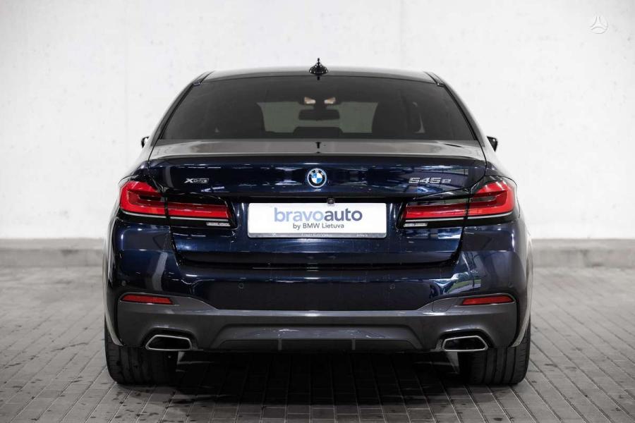 BMW 545 2022 Viļņa, ar dzinēja tilpumu 3.00 L un nobraukumu 105 tūkst. km par 41441 €, foto 11 vietnē AUTOMOTO.COM.LV