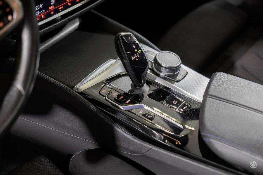 BMW 545 2022 Viļņa, ar dzinēja tilpumu 3.00 L un nobraukumu 105 tūkst. km par 41441 €, foto 16 vietnē AUTOMOTO.COM.LV
