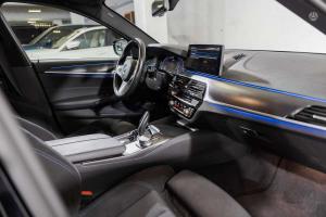 BMW 545 2022 Viļņa, ar dzinēja tilpumu 3.00 L un nobraukumu 105 tūkst. km par 41441 €, foto 17 vietnē AUTOMOTO.COM.LV