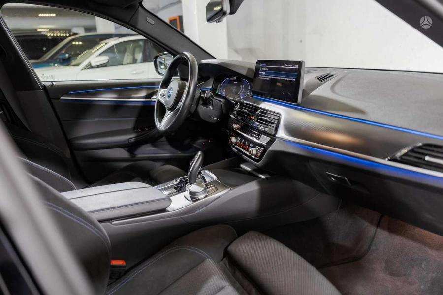 BMW 545 2022 Viļņa, ar dzinēja tilpumu 3.00 L un nobraukumu 105 tūkst. km par 41441 €, foto 17 vietnē AUTOMOTO.COM.LV