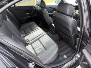 Melns BMW 550 2007 Viļņa, ar dzinēja tilpumu 4.80 L un nobraukumu 318 tūkst. km par 4950 €, foto 25 vietnē AUTOMOTO.COM.LV