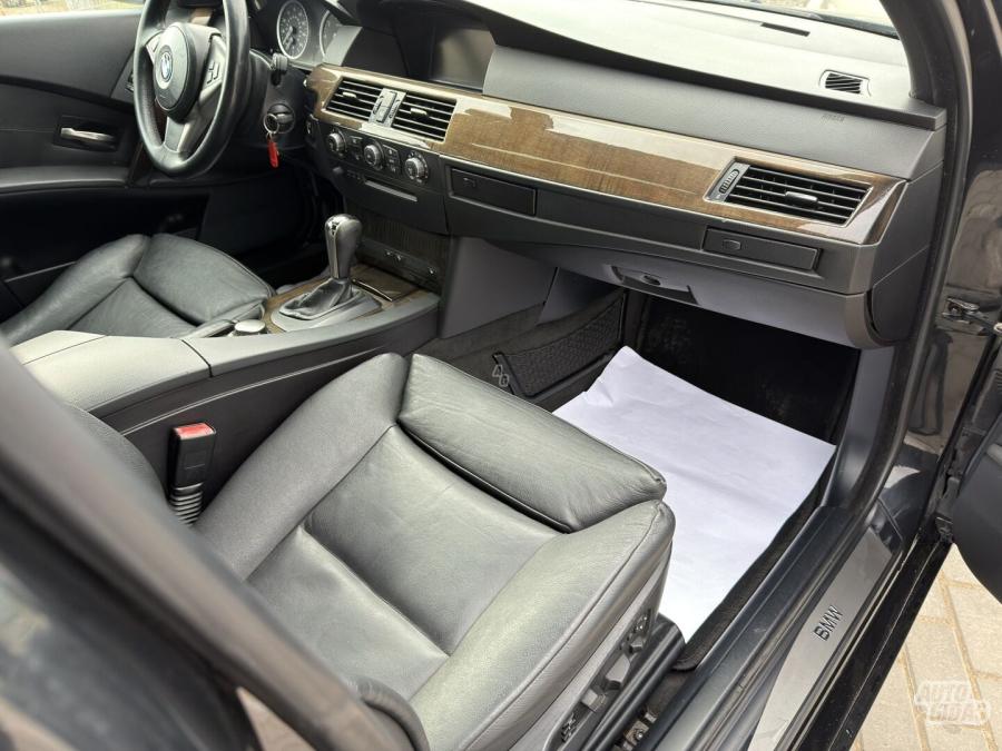 Melns BMW 550 2007 Viļņa, ar dzinēja tilpumu 4.80 L un nobraukumu 318 tūkst. km par 4950 €, foto 33 vietnē AUTOMOTO.COM.LV