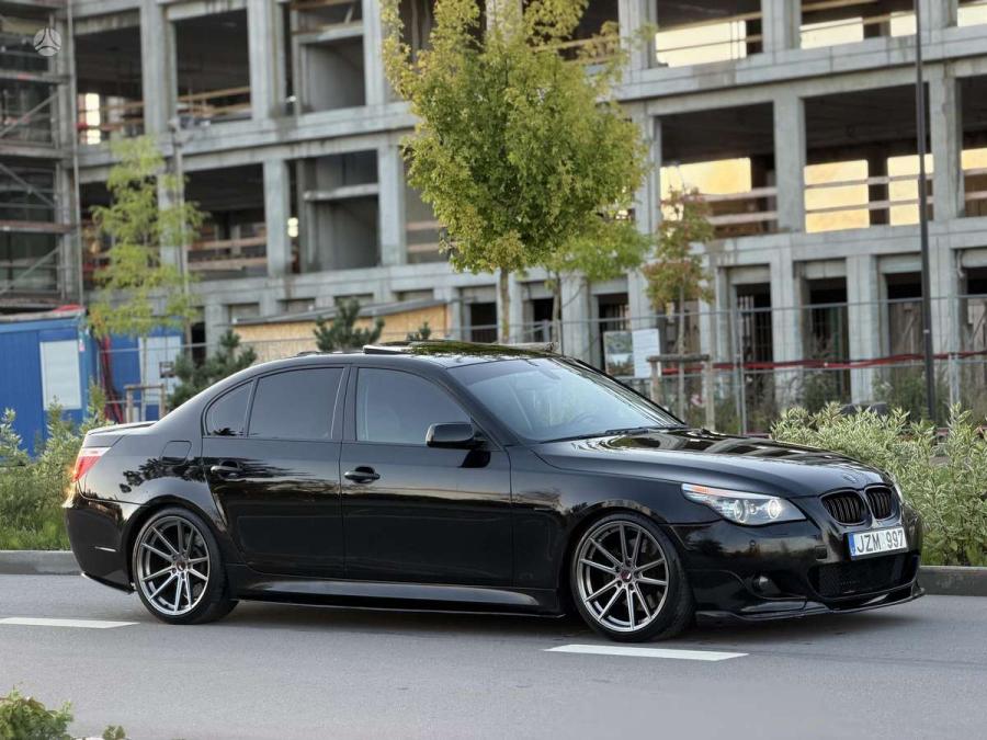 Melns BMW 550 2008 Viļņa, ar dzinēja tilpumu 4.80 L un nobraukumu 215 tūkst. km par 7899 €, foto 3 vietnē AUTOMOTO.COM.LV