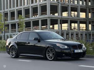Melns BMW 550 2008 Viļņa, ar dzinēja tilpumu 4.80 L un nobraukumu 215 tūkst. km par 7899 €, foto 4 vietnē AUTOMOTO.COM.LV