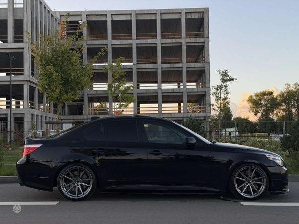Melns BMW 550 2008 Viļņa, ar dzinēja tilpumu 4.80 L un nobraukumu 215 tūkst. km par 7899 €, foto 8 vietnē AUTOMOTO.COM.LV