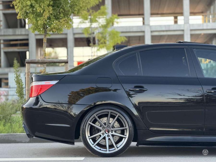 Melns BMW 550 2008 Viļņa, ar dzinēja tilpumu 4.80 L un nobraukumu 215 tūkst. km par 7899 €, foto 10 vietnē AUTOMOTO.COM.LV