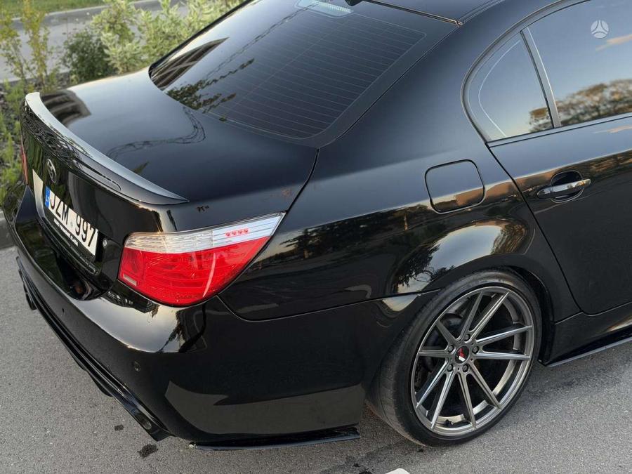 Melns BMW 550 2008 Viļņa, ar dzinēja tilpumu 4.80 L un nobraukumu 215 tūkst. km par 7899 €, foto 11 vietnē AUTOMOTO.COM.LV