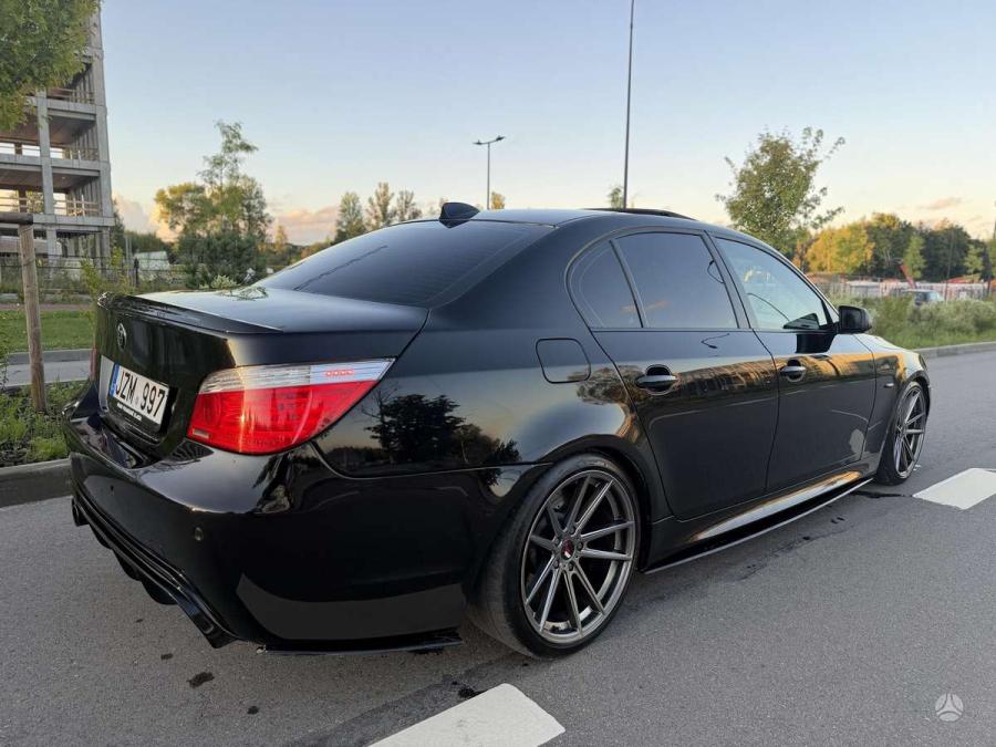 Melns BMW 550 2008 Viļņa, ar dzinēja tilpumu 4.80 L un nobraukumu 215 tūkst. km par 7899 €, foto 12 vietnē AUTOMOTO.COM.LV