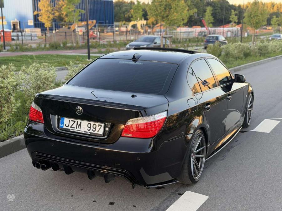 Melns BMW 550 2008 Viļņa, ar dzinēja tilpumu 4.80 L un nobraukumu 215 tūkst. km par 7899 €, foto 13 vietnē AUTOMOTO.COM.LV
