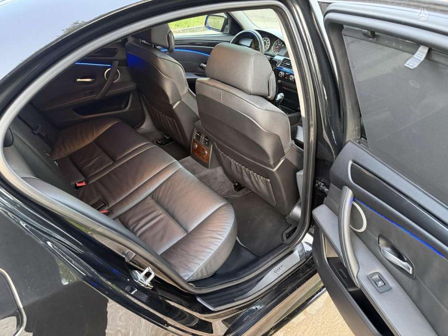 Melns BMW 550 2008 Viļņa, ar dzinēja tilpumu 4.80 L un nobraukumu 215 tūkst. km par 7899 €, foto 40 vietnē AUTOMOTO.COM.LV
