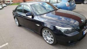 Melns BMW 550 2009 Ignalina, ar dzinēja tilpumu 4.70 L un nobraukumu 190 tūkst. km par 9500 €, foto 3 vietnē AUTOMOTO.COM.LV