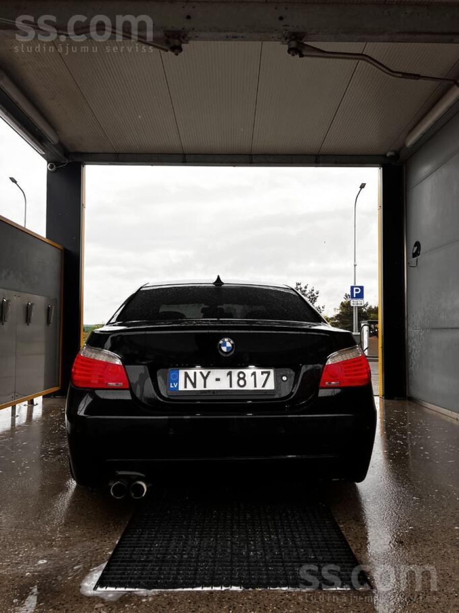 Black BMW 550 2010 in Liepaja, with an engine capacity of 5.00 L and mileage of 256 thousand km for 8000 €, photo 2 on AUTOMOTO.COM.LV