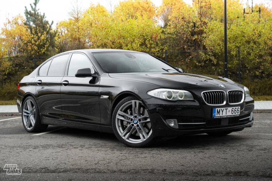 Black BMW 550 2010 in Vilnius, with an engine capacity of 4.40 L and mileage of 149 thousand km for 11900 €, photo 2 on AUTOMOTO.COM.LV
