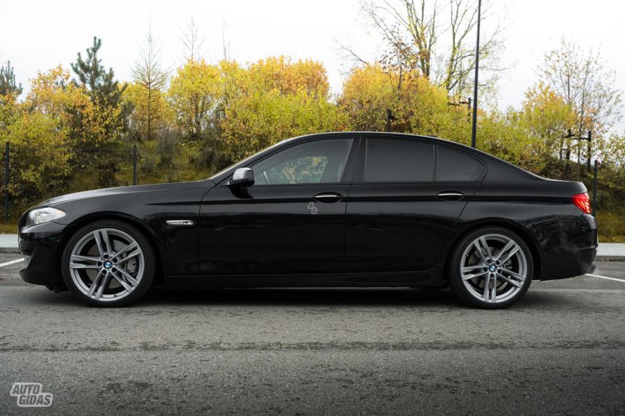 Black BMW 550 2010 in Vilnius, with an engine capacity of 4.40 L and mileage of 149 thousand km for 11900 €, photo 6 on AUTOMOTO.COM.LV