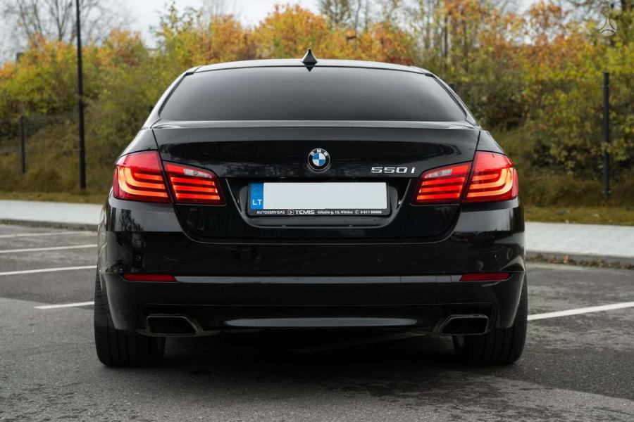 Melns BMW 550 2010 Viļņa, ar dzinēja tilpumu 4.40 L un nobraukumu 150 tūkst. km par 11500 €, foto 9 vietnē AUTOMOTO.COM.LV