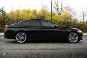 Black BMW 550 2010 in Vilnius, with an engine capacity of 4.40 L and mileage of 150 thousand km for 11500 €, photo 6 on AUTOMOTO.COM.LV