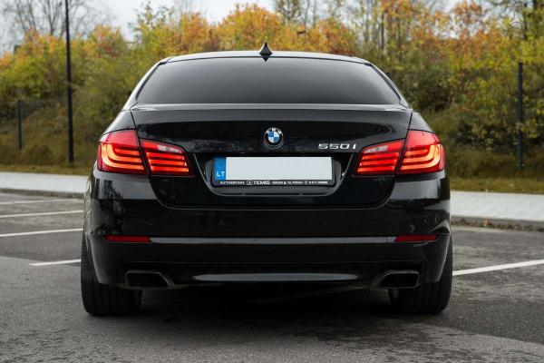 Melns BMW 550 2010 Viļņa, ar dzinēja tilpumu 4.40 L un nobraukumu 150 tūkst. km par 11500 €, foto 9 vietnē AUTOMOTO.COM.LV