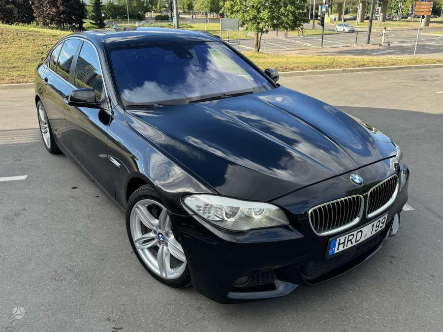 Melns BMW 550 2011 Viļņa, ar dzinēja tilpumu 4.40 L un nobraukumu 165 tūkst. km par 7500 €, foto 4 vietnē AUTOMOTO.COM.LV