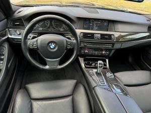 Melns BMW 550 2011 Viļņa, ar dzinēja tilpumu 4.40 L un nobraukumu 165 tūkst. km par 7500 €, foto 17 vietnē AUTOMOTO.COM.LV