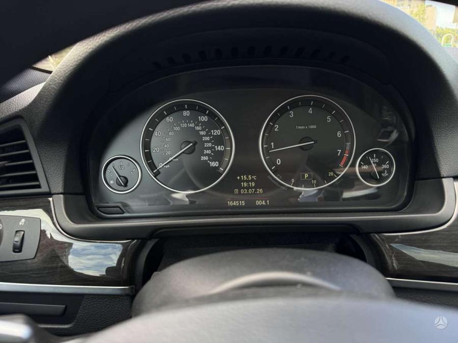 Melns BMW 550 2011 Viļņa, ar dzinēja tilpumu 4.40 L un nobraukumu 165 tūkst. km par 7500 €, foto 18 vietnē AUTOMOTO.COM.LV