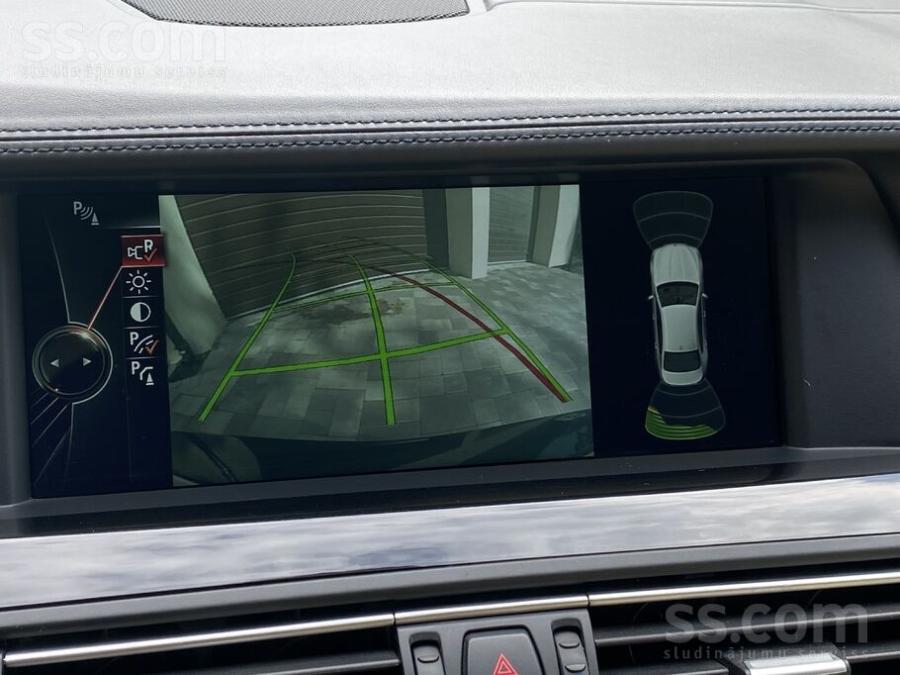 Black BMW 550 2012 in Riga, with an engine capacity of 3.00 L and mileage of 135 thousand km for 15900 €, photo 24 on AUTOMOTO.COM.LV