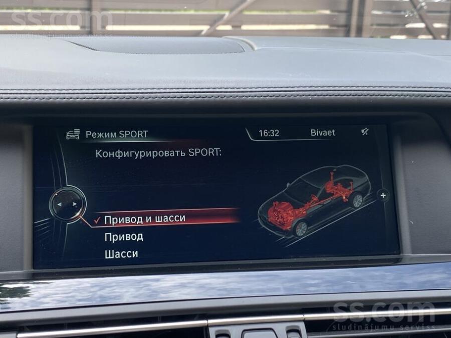 Black BMW 550 2012 in Riga, with an engine capacity of 3.00 L and mileage of 135 thousand km for 15900 €, photo 28 on AUTOMOTO.COM.LV