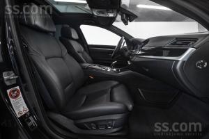 Черный БМВ 550 2012 в Тукумс, объемом двигателя 3.00 л и пробегом 300 тыс. км за 12777 €, фото 14 на AUTOMOTO.COM.LV