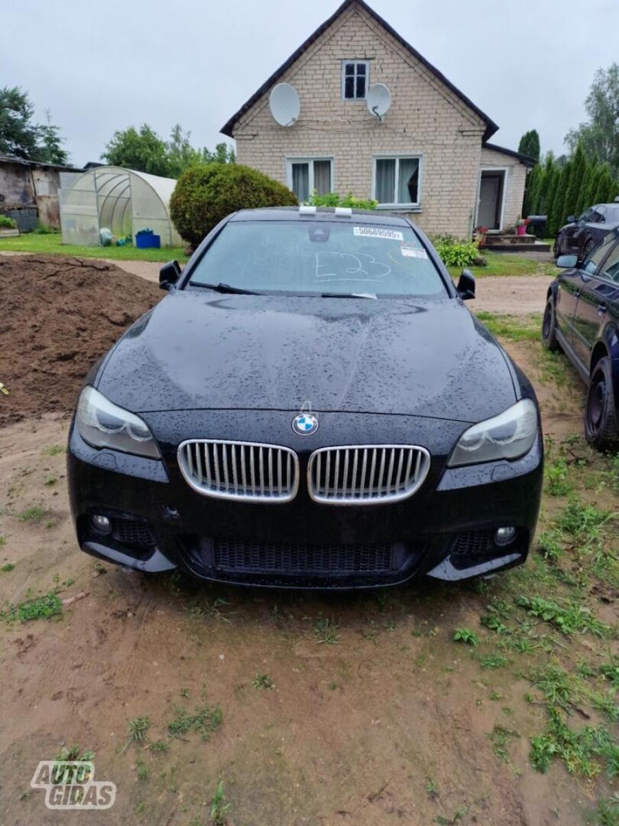 Black BMW 550 2013 in Vilnius, with an engine capacity of 4.40 L and mileage of 154 thousand km for 6225 €, photo 4 on AUTOMOTO.COM.LV