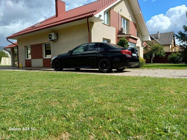 Black BMW 550 2015 in Siauliai, with an engine capacity of 4.40 L and mileage of 172 thousand km for 18000 €, photo 5 on AUTOMOTO.COM.LV