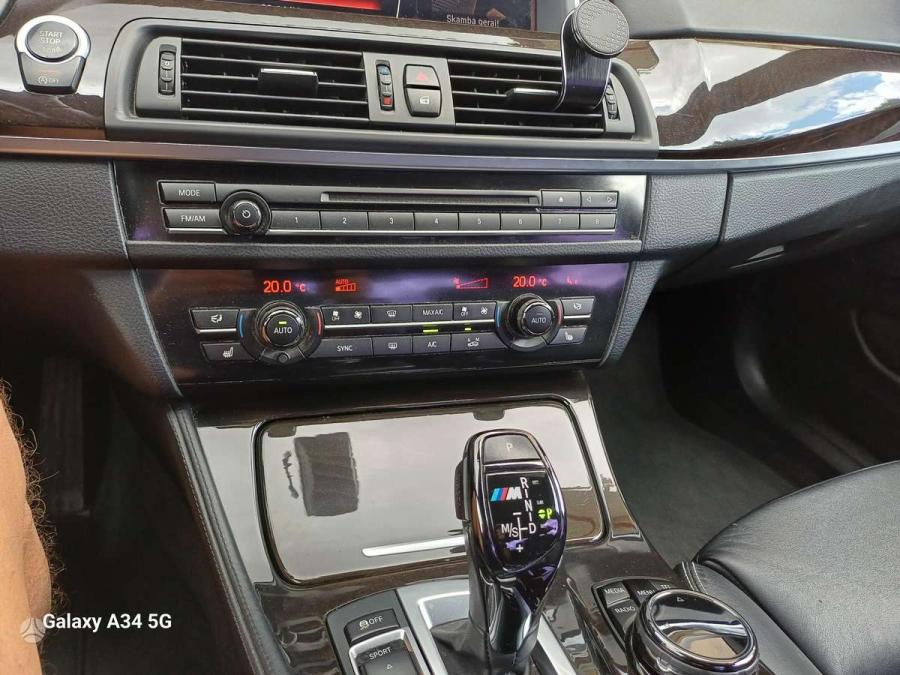 Black BMW 550 2015 in Siauliai, with an engine capacity of 4.40 L and mileage of 172 thousand km for 18000 €, photo 14 on AUTOMOTO.COM.LV