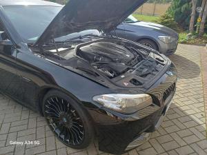 Black BMW 550 2015 in Siauliai, with an engine capacity of 4.40 L and mileage of 172 thousand km for 18000 €, photo 21 on AUTOMOTO.COM.LV