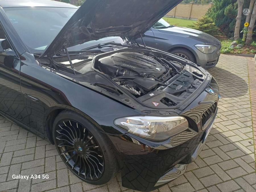 Black BMW 550 2015 in Siauliai, with an engine capacity of 4.40 L and mileage of 172 thousand km for 18000 €, photo 21 on AUTOMOTO.COM.LV
