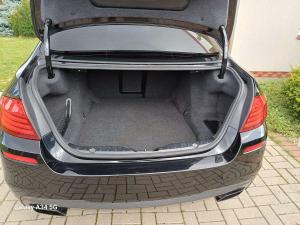 Black BMW 550 2015 in Siauliai, with an engine capacity of 4.40 L and mileage of 172 thousand km for 18000 €, photo 22 on AUTOMOTO.COM.LV