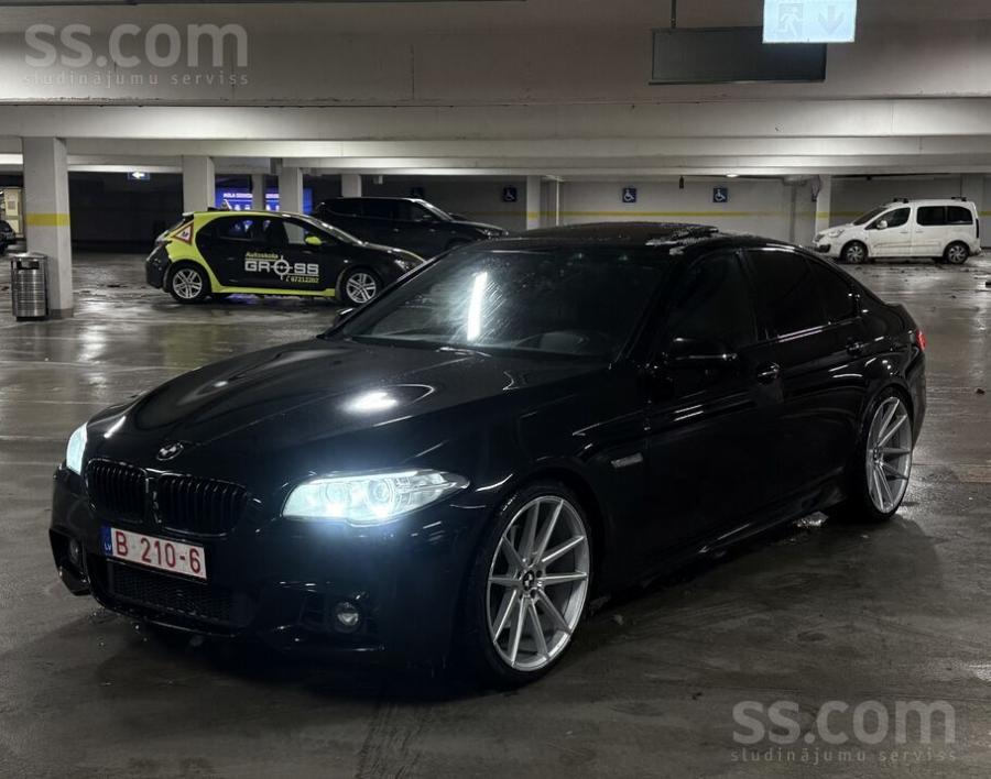 Melns BMW 550 2016 Rīga, ar dzinēja tilpumu 4.40 L un nobraukumu 0 tūkst. km par 14200 €, foto 4 vietnē AUTOMOTO.COM.LV